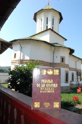 La Govora Maica Domnului are aripi! - Eveniment Valcean