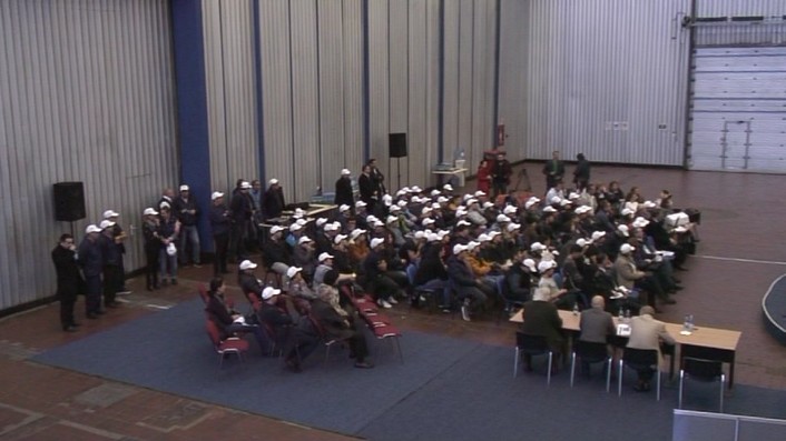 FOTO/VIDEO Elevi îndemnați să se facă electricieni! 100 de copii au ...