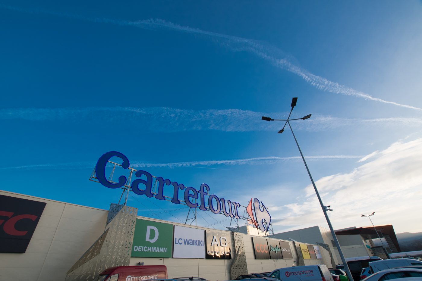 Carrefour România deschide primul hipermarket din Râmnicu Vâlcea, în ...