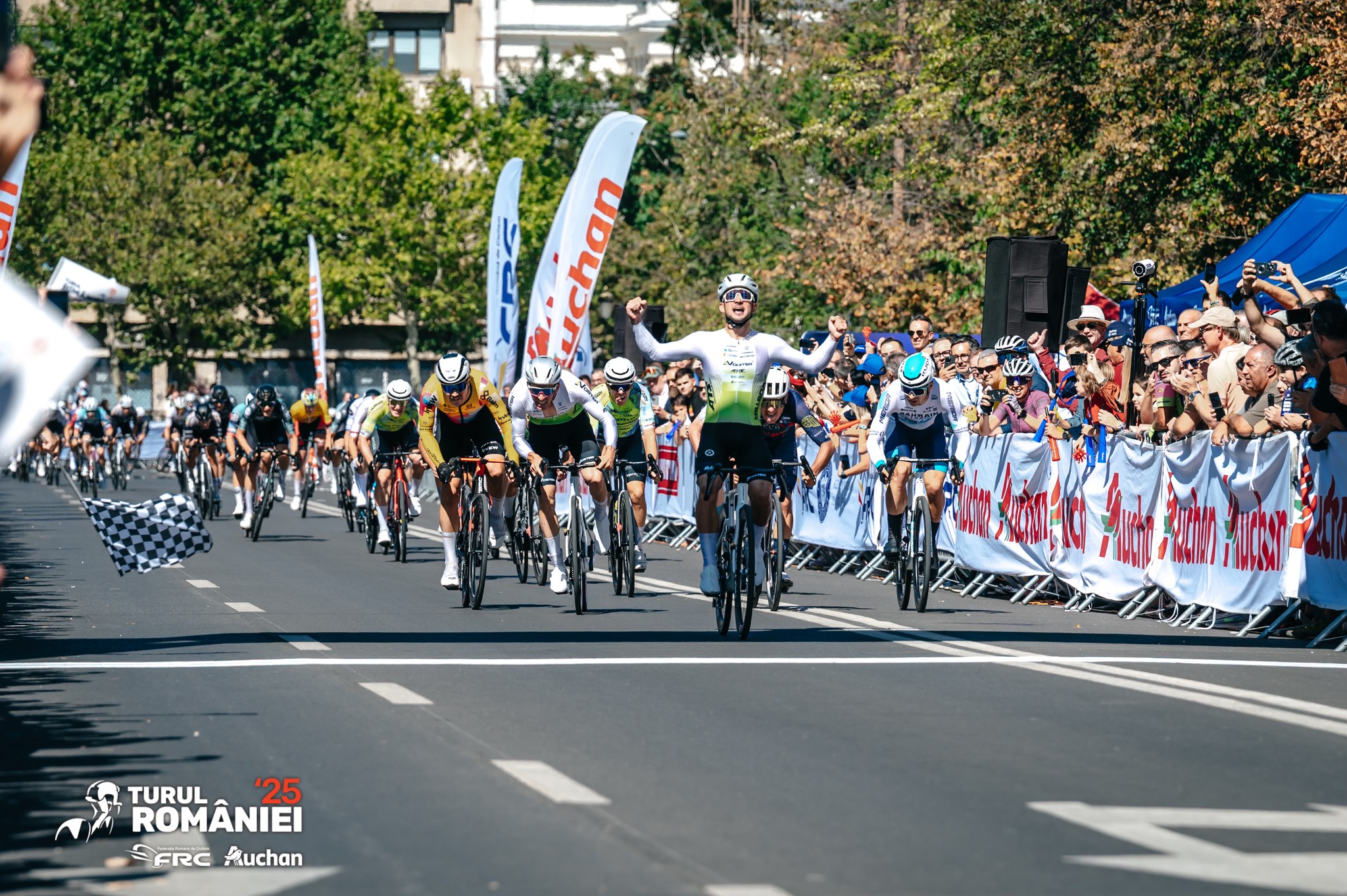 Turul României s-a terminat cu o adevărată sărbătoare ciclistă în ...